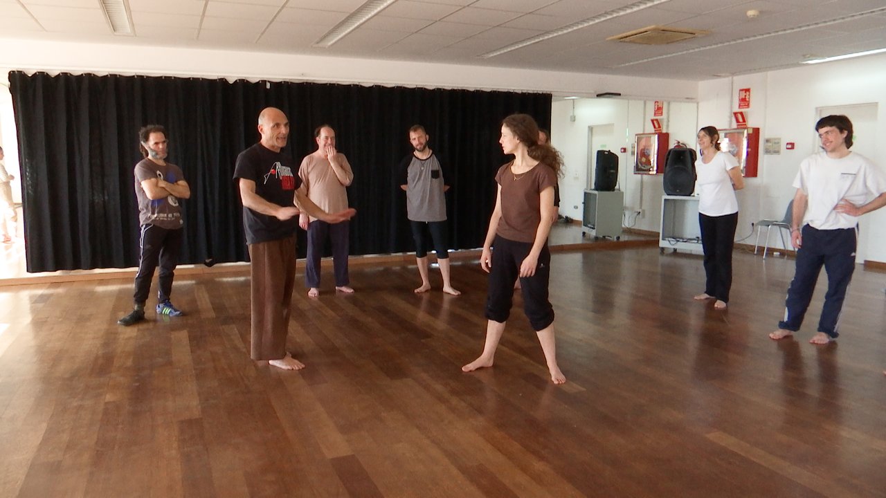 L’artista Loco Brusca apropa la tècnica del clown a L’H - L'Hdigital